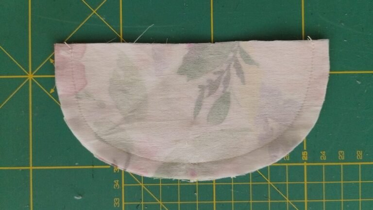 Free Sanitary Pad Pouch Pattern and Step-by-Step Tutorial